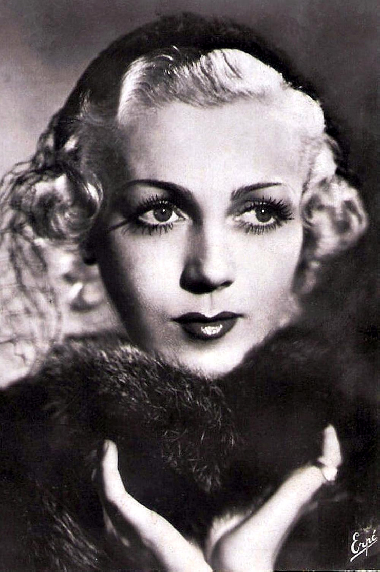 Picture of Monique Rolland