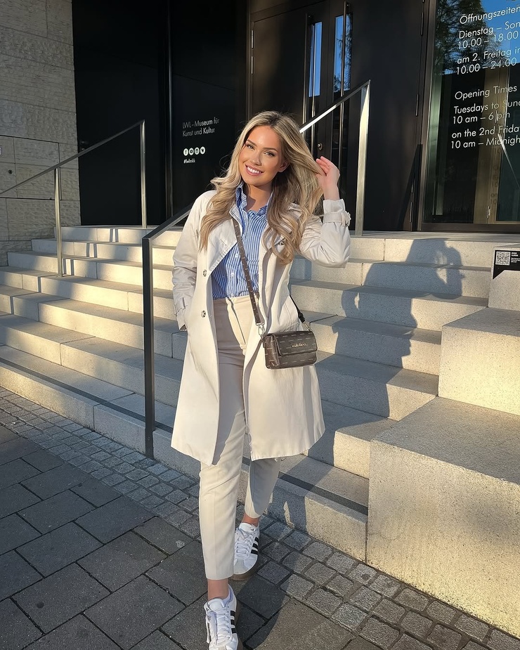 Picture of Alina Nitschke