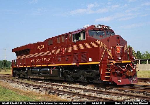 Picture of Norfolk Southern 8102