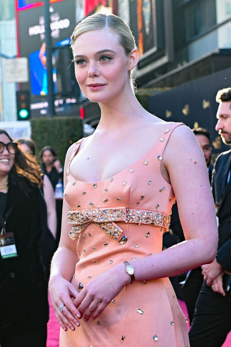 Elle Fanning picture