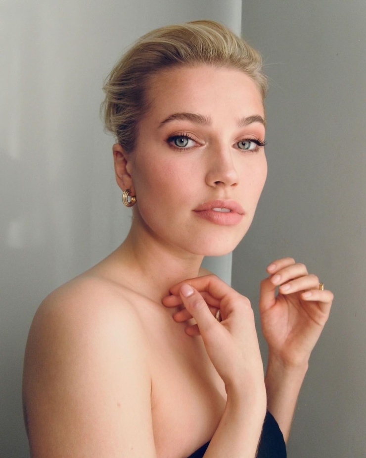 Thea Sofie Loch Naess image