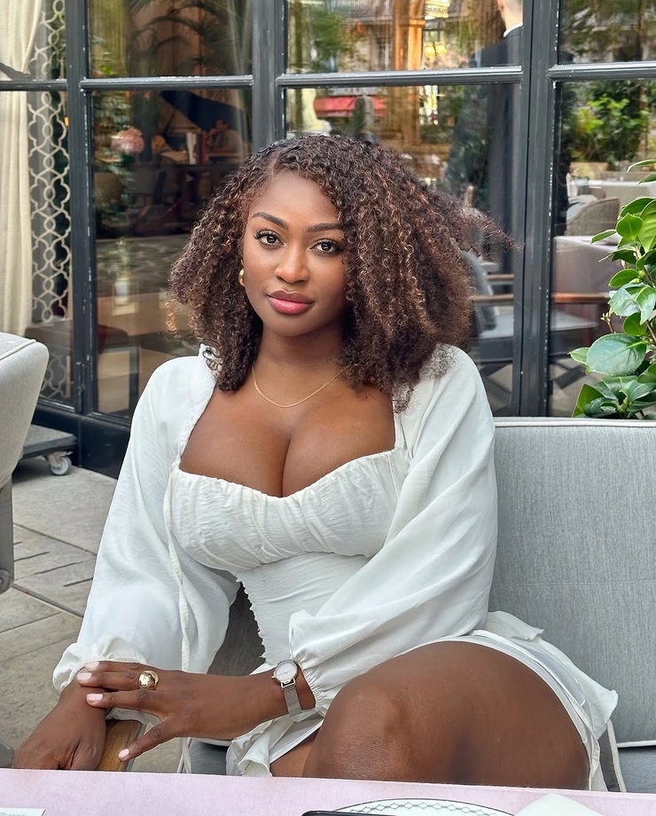 Picture of Babeth Lando