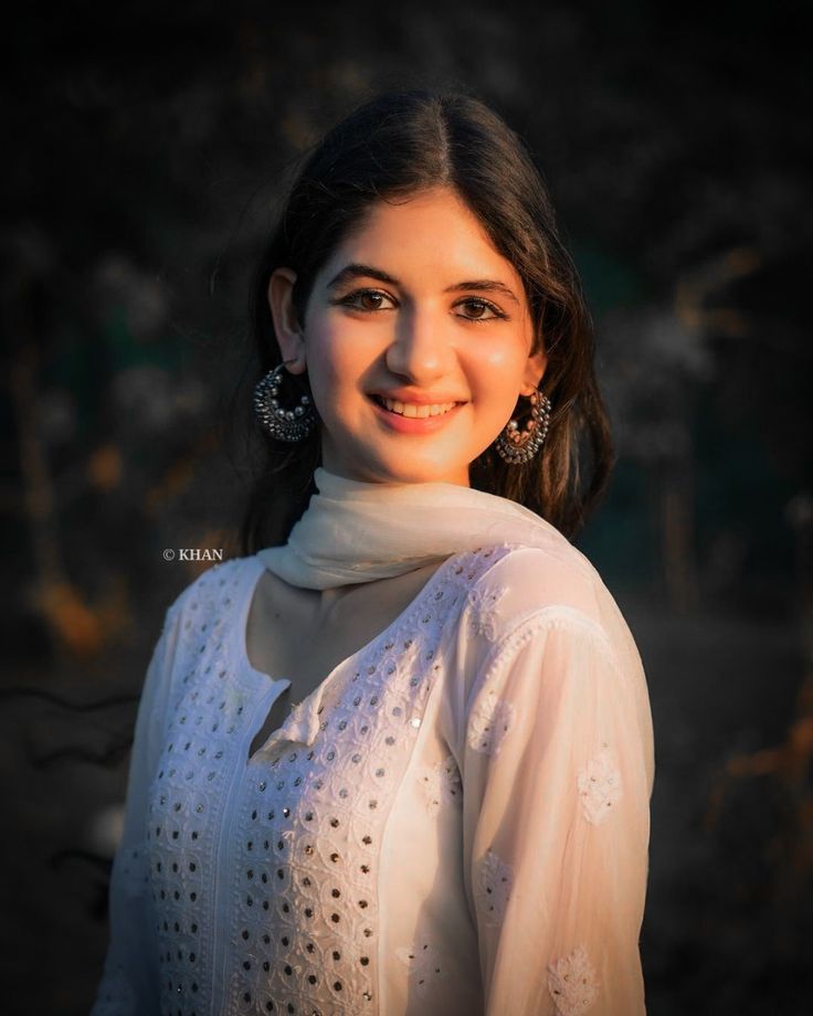 Picture of Harshaali Malhotra