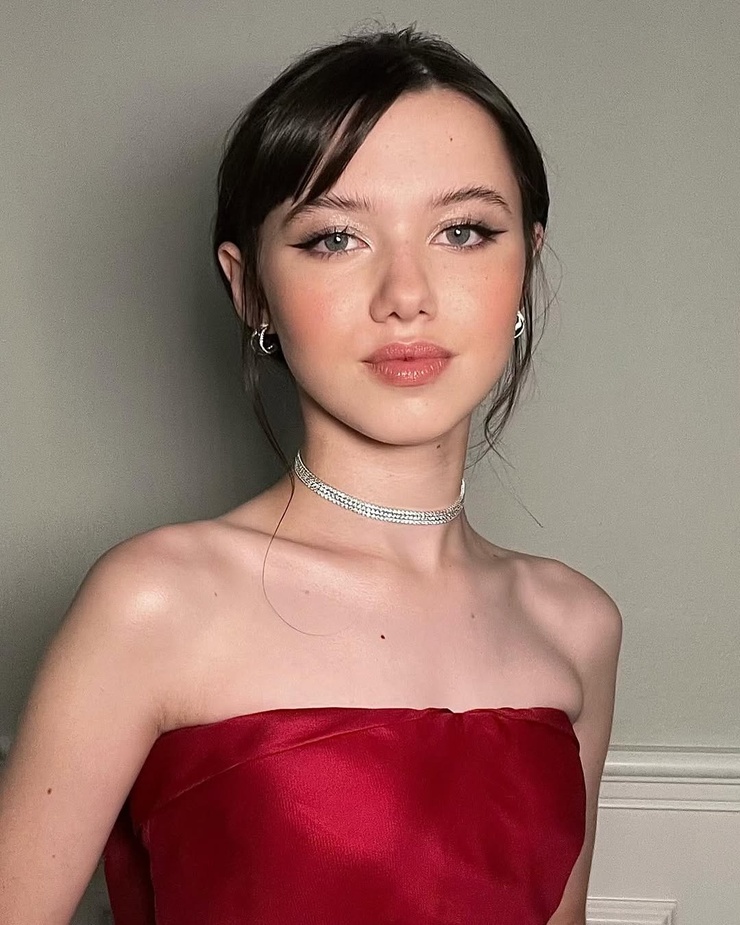 Image of Violet McGraw