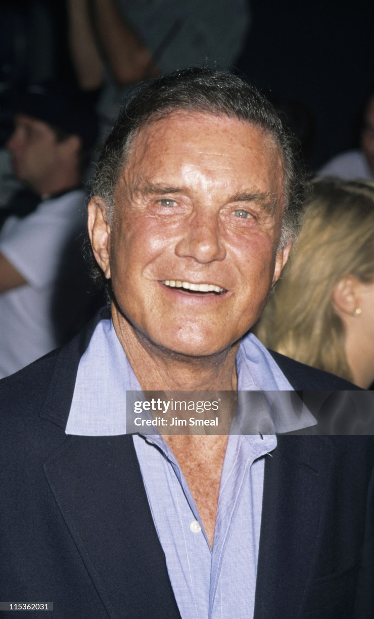 Picture of Cliff Robertson