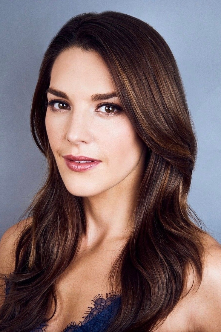 Picture of Kelli Barrett