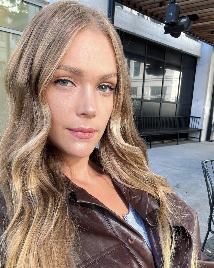 Picture of Esti Ginzburg