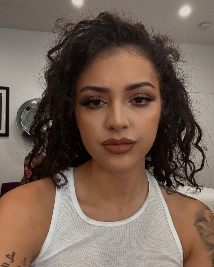 Malu Trevejo image