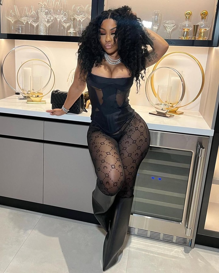 Picture of Ari Fletcher