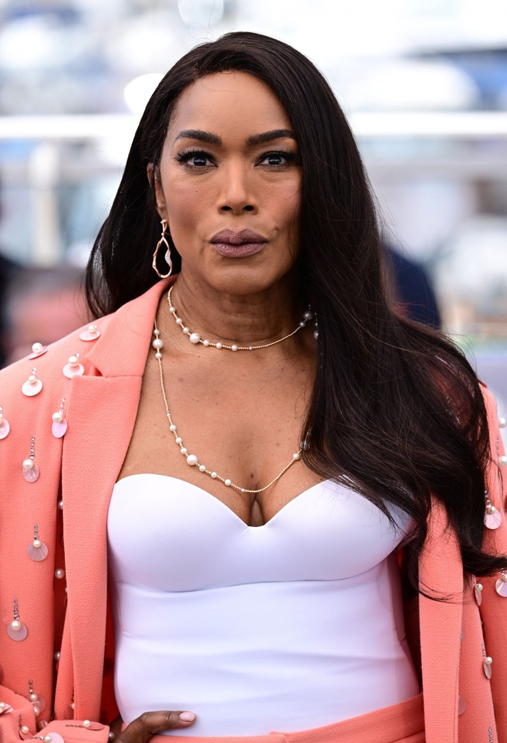Picture of Angela Bassett