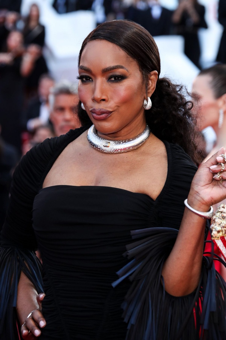 Picture of Angela Bassett