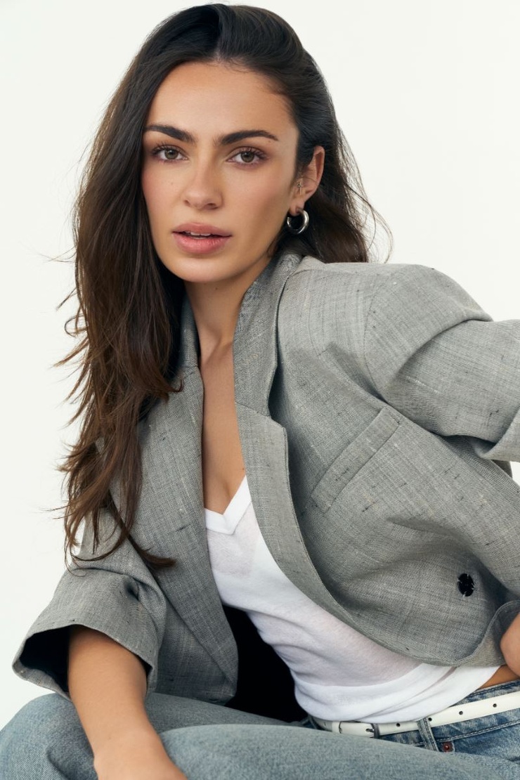 Ariane Clover picture