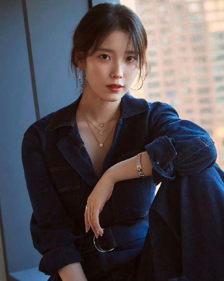 Picture of IU
