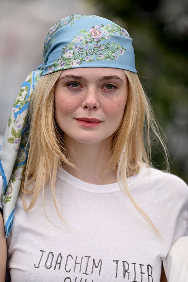 Elle Fanning picture