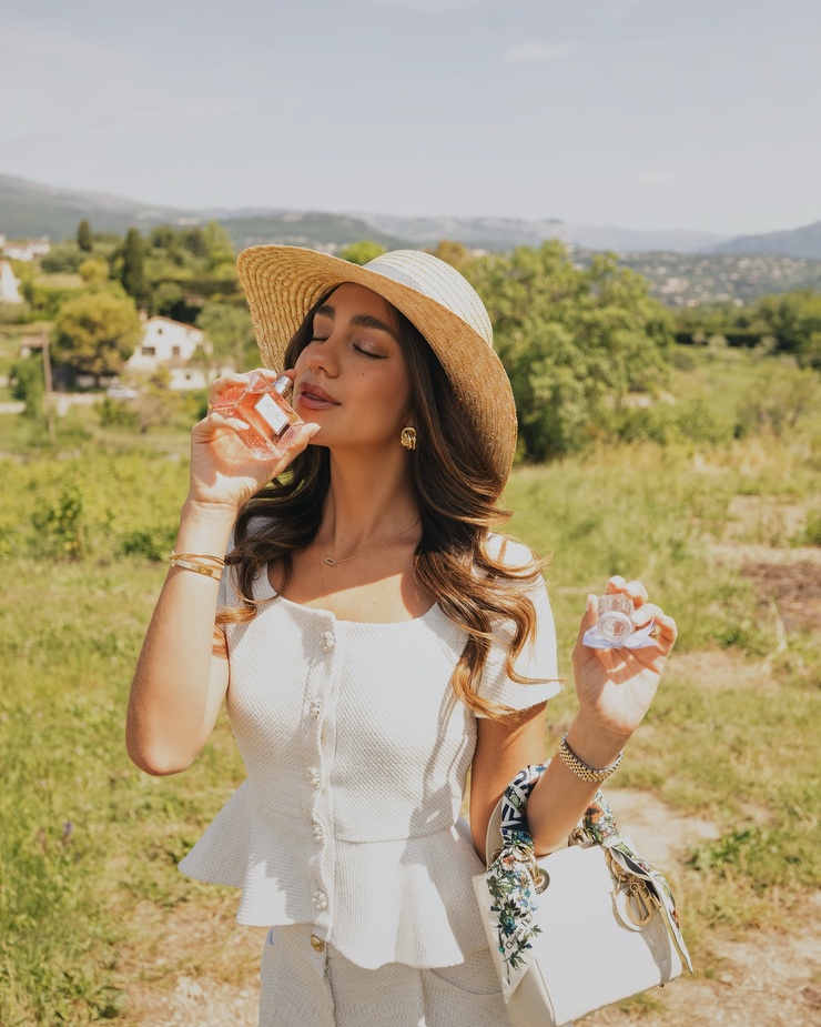 Picture of Luana Barron