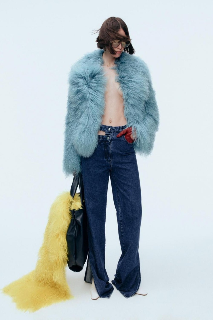 Picture of Deniz Sari