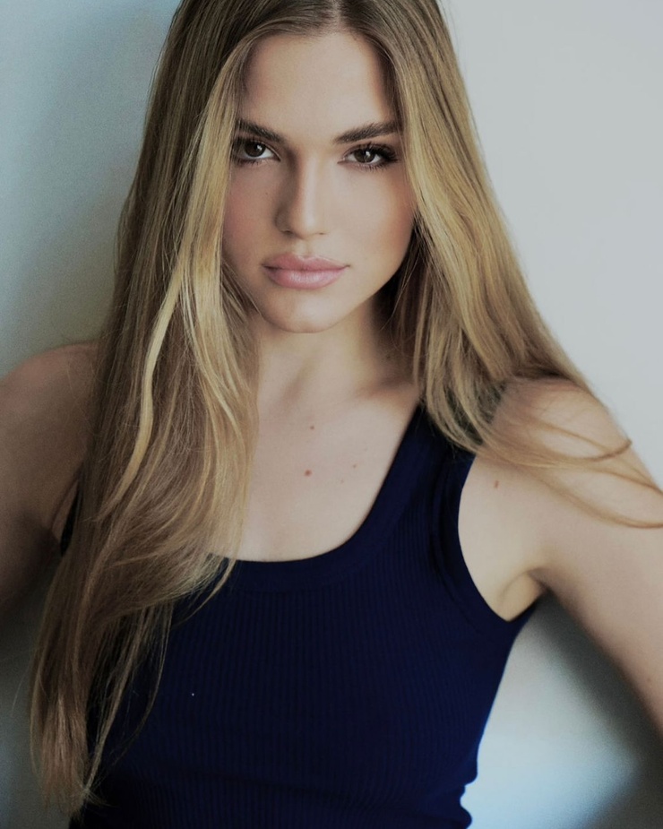 Picture of Aniele Rockenbach