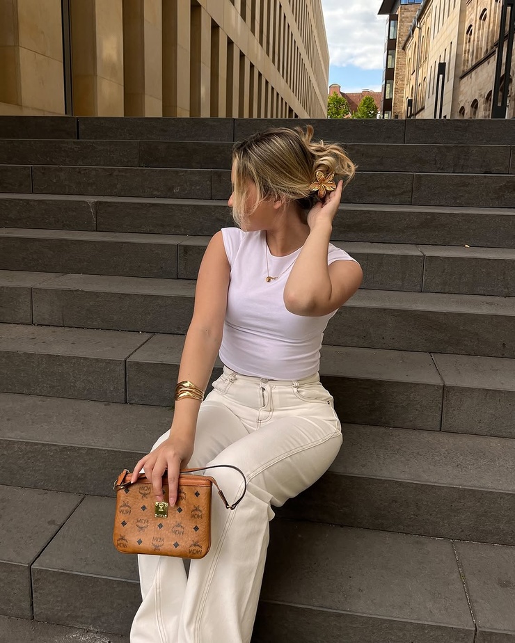 Alina Nitschke picture