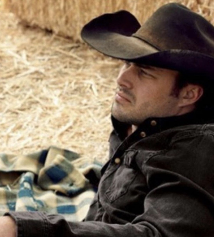 Picture of Taylor Kinney