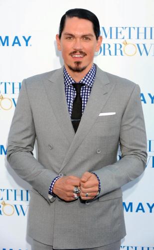 Picture of Steve Howey