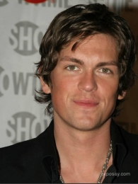 Picture of Steve Howey