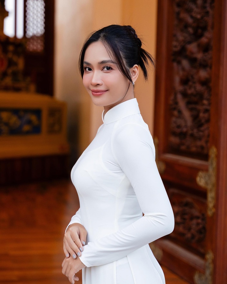 Picture of Ai Phuong