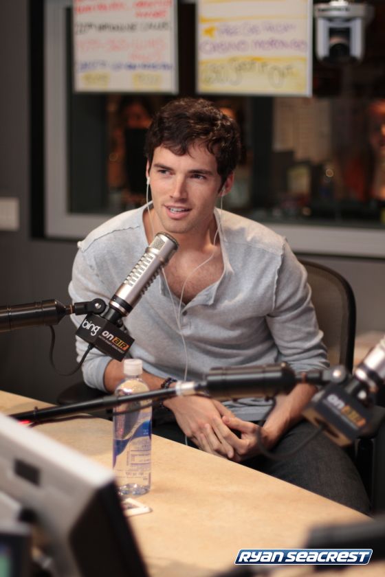 Picture of Ian Harding