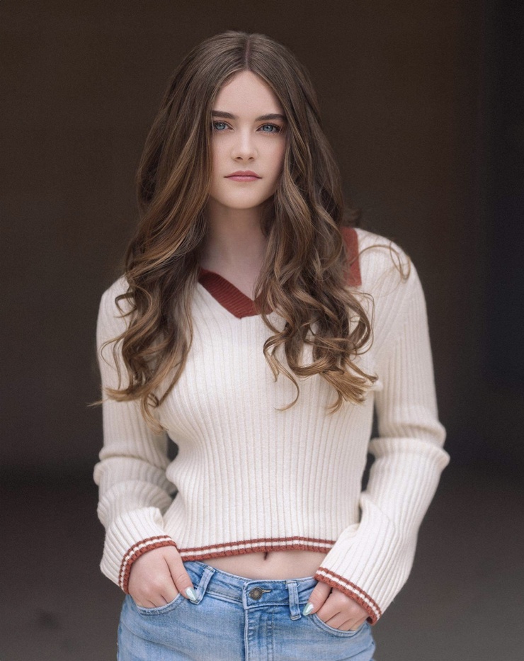 Picture of Anabelle Holloway