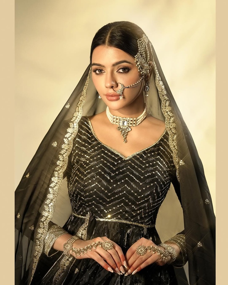 Picture of Ruhi Singh