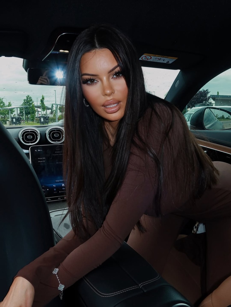 Picture of Justyna Gradek