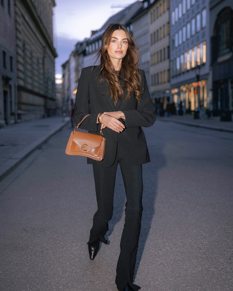 Picture of Celine Bethmann