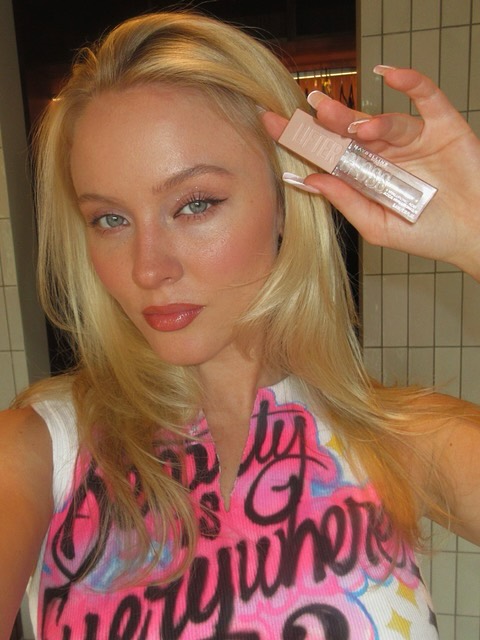 Zara Larsson picture