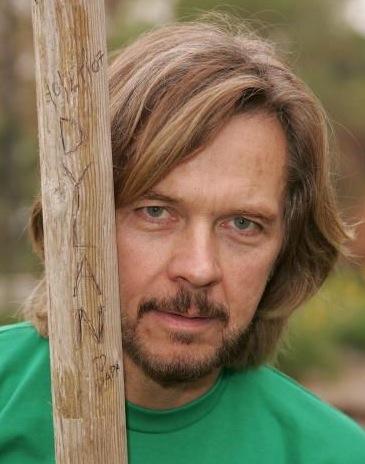 Picture of Stephen Nichols