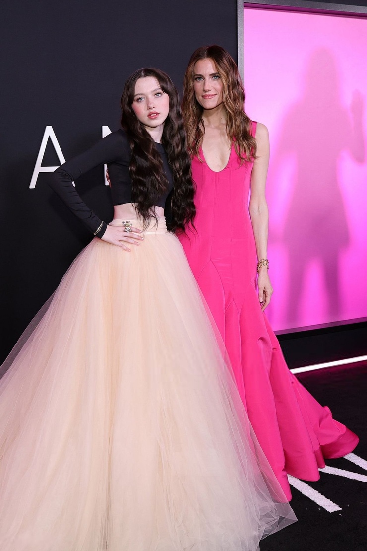 Picture of Violet McGraw