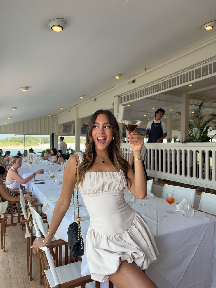 Picture of Luana Barron