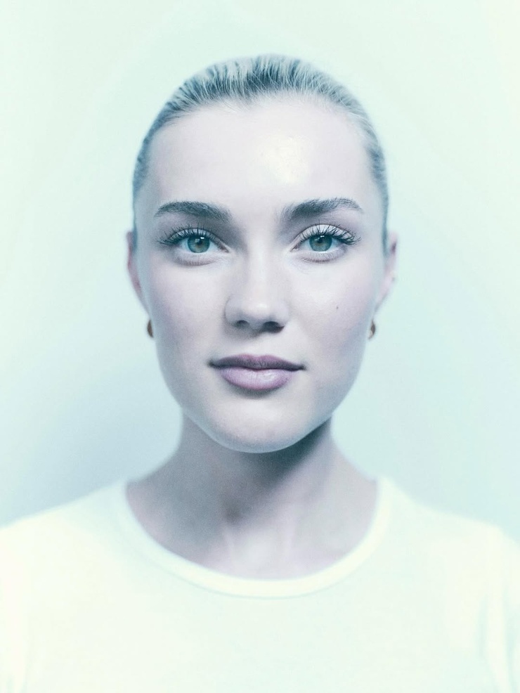Picture of Mimi Slinger