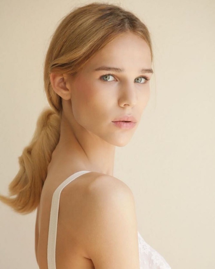 Elza Stupnikova image