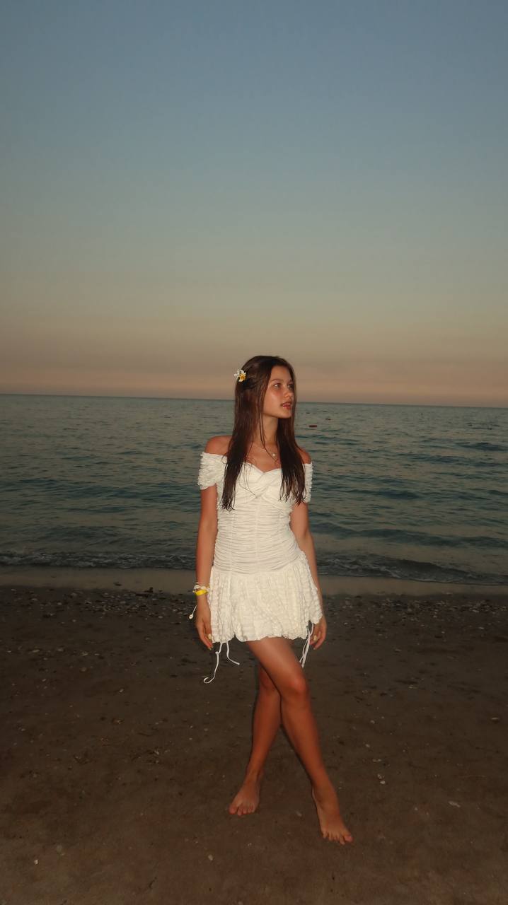 Kira Dmitrieva image