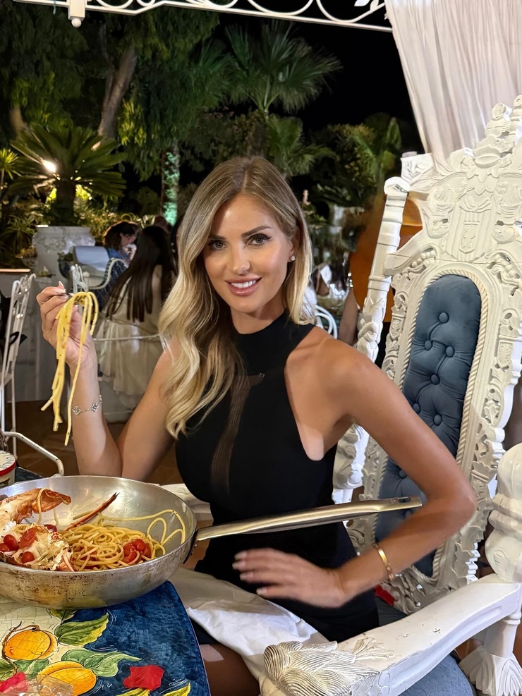 Leanna Bartlett image