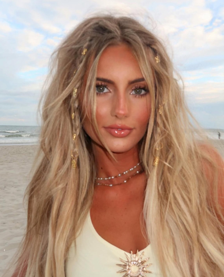 Picture of Izzy Darnell