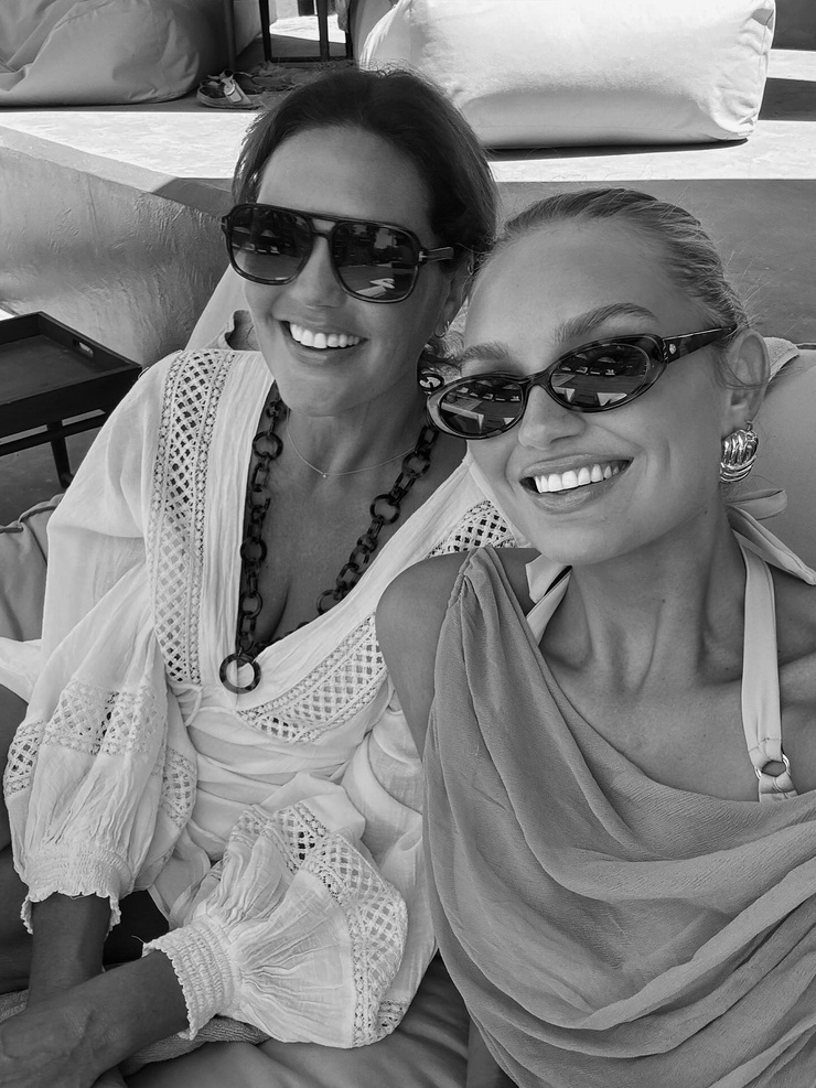 Romee Strijd picture