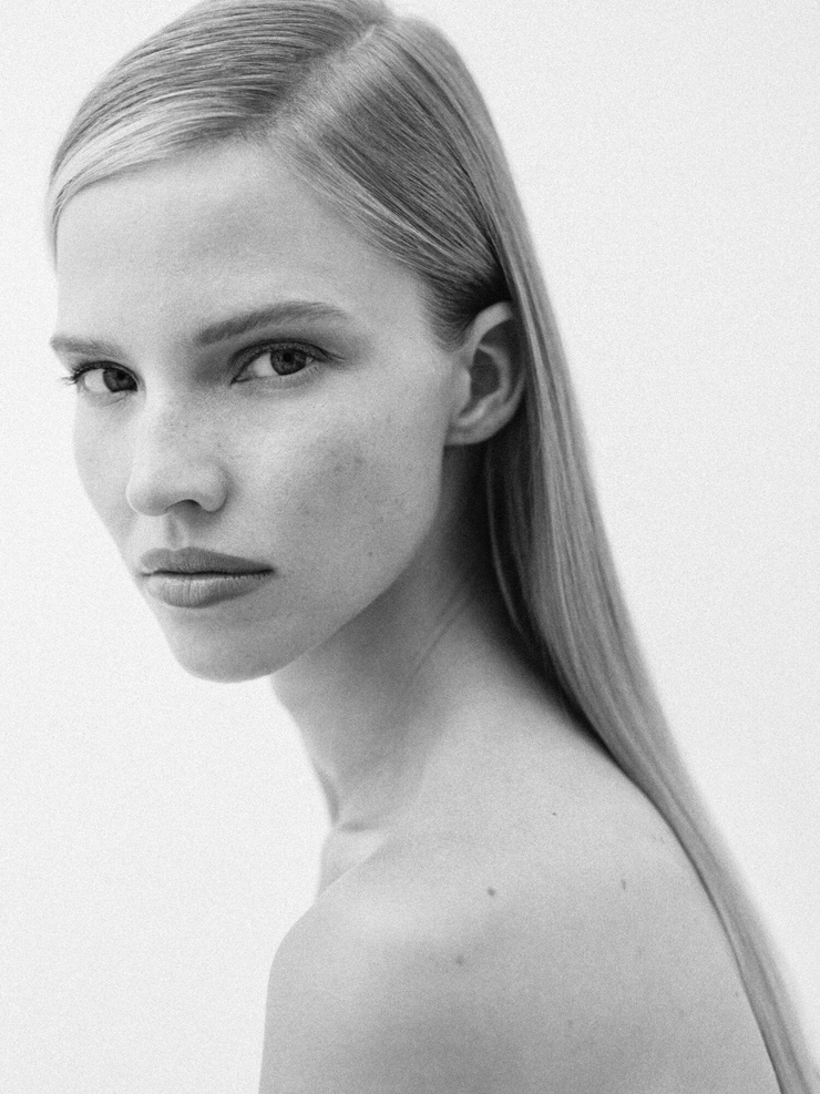 Image of Sasha Luss