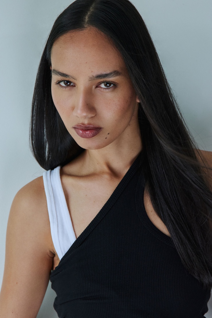 Aline Araujo image