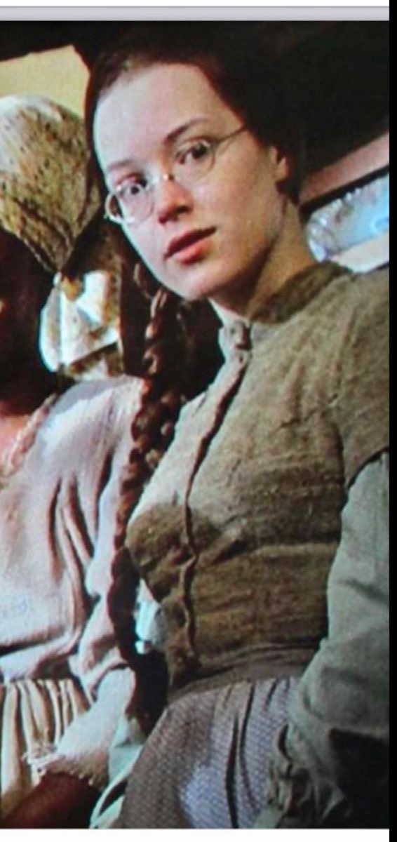 A few screenshots from The Beguiled 1971