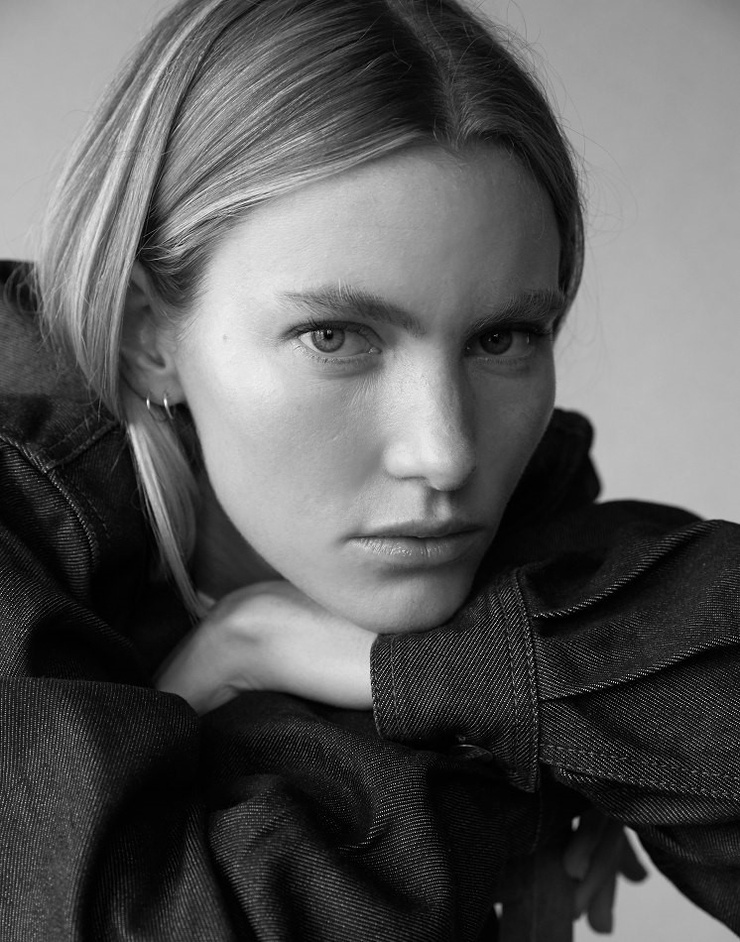 Emily Baker image