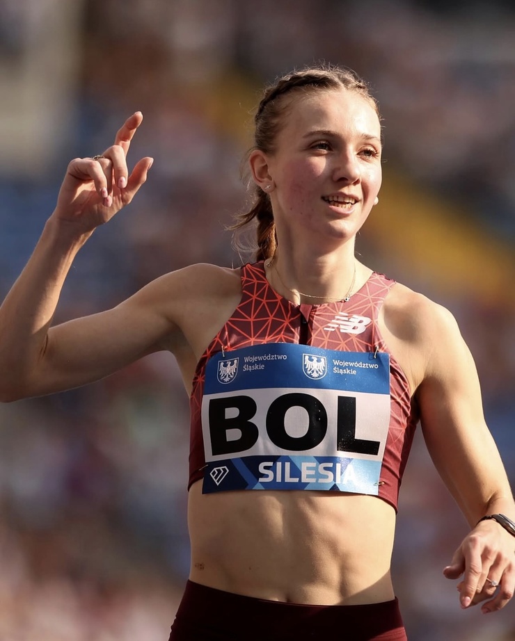 Femke Bol image