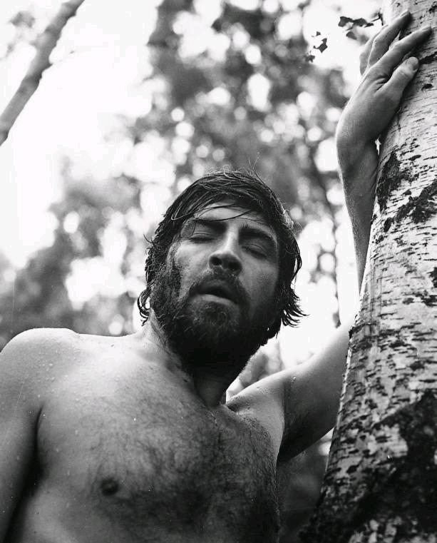 Alan Bates picture