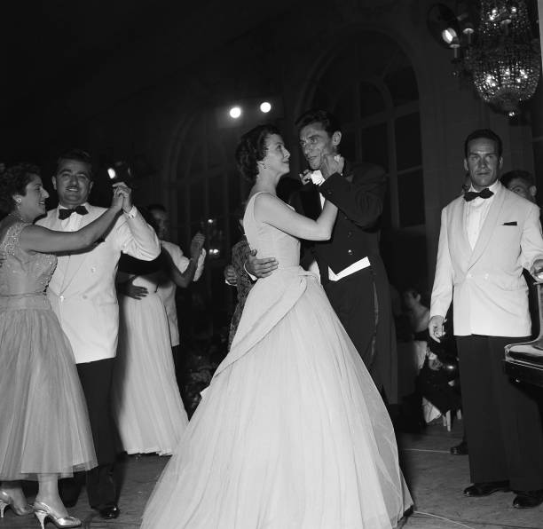 Betsy Blair, Robert Lamoureux