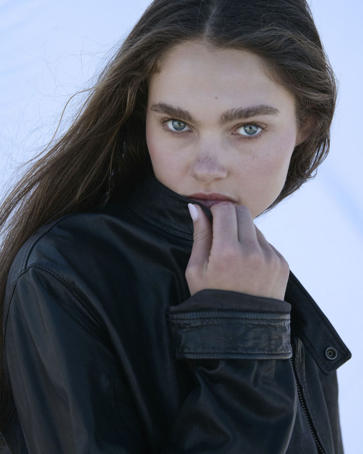 Mackenzie Logue image