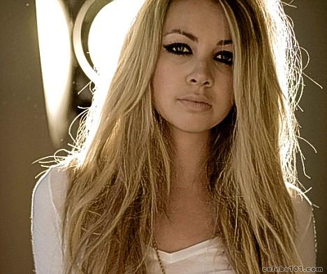 Image of Ava Leigh